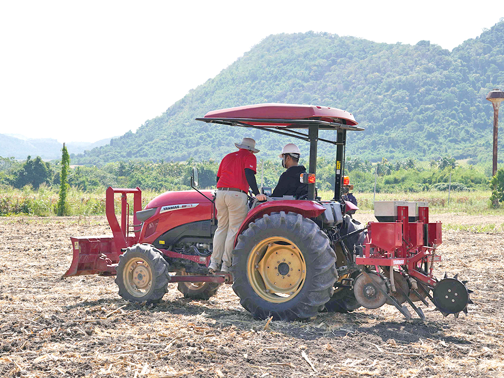 ยันม่าร์ สาธิตเครื่องจักรกลการเกษตรแบบไร้คนขับ - Agriplusnews